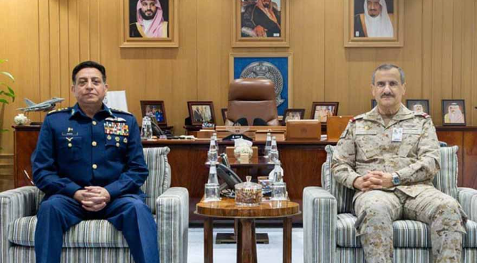 Air Chief Marshal Zaheer Baber Sidhu visits Saudi Arabia, agrees to ...